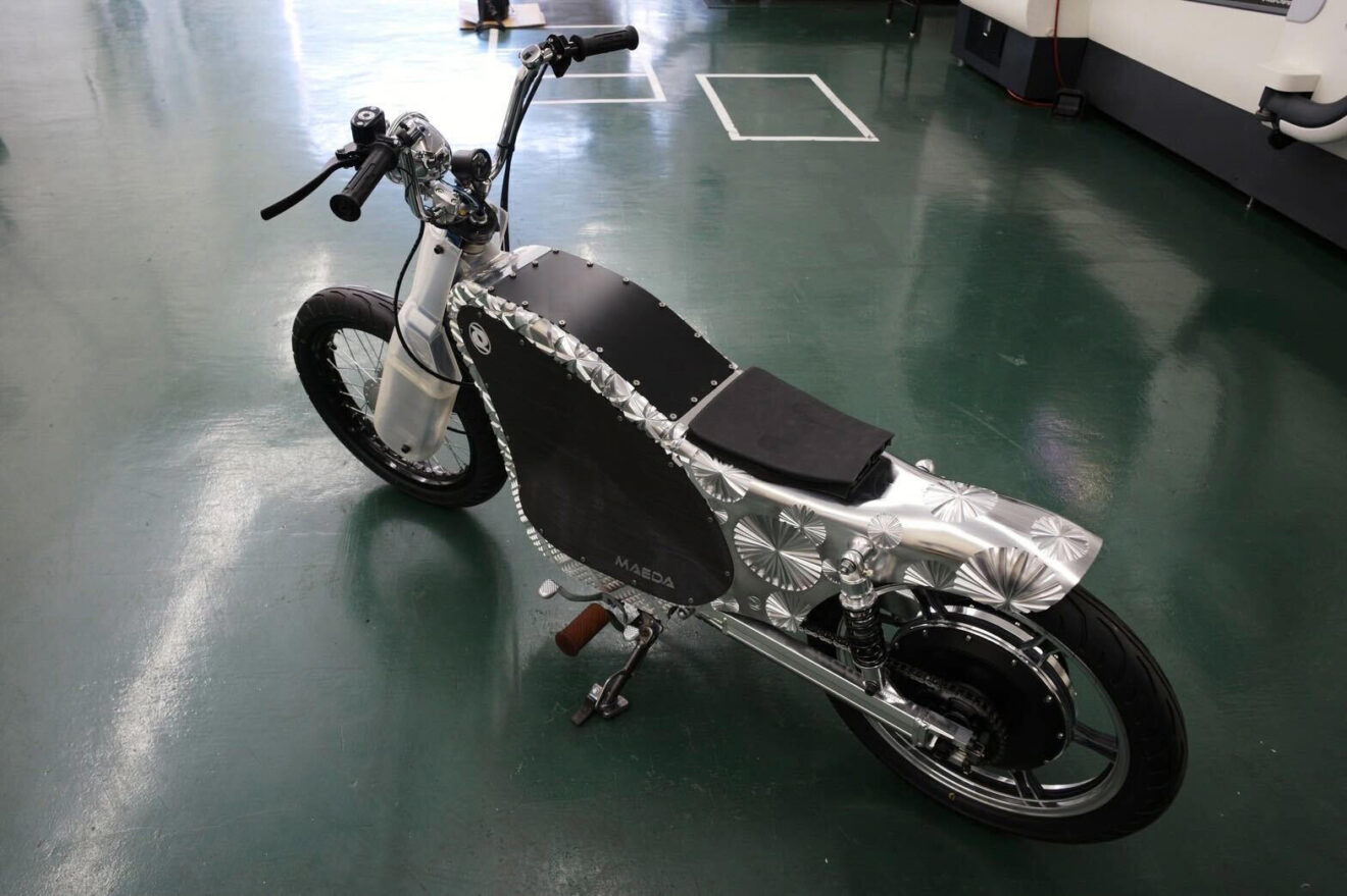 大型3D付加製造機「EXF-12」による造形サービス開始 | 3DP id.arts